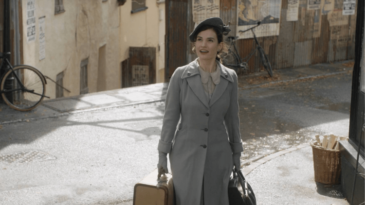 The Guernsey Literary and Potato Peel Pie Society: A Blend of War, Love ...